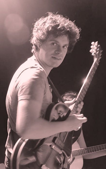 CHARLIE FIELDS | VI.BE