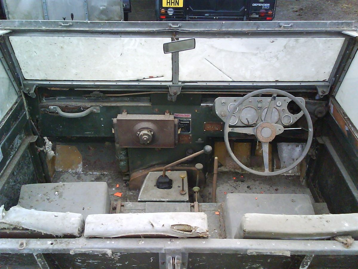 1 ton 'Lightweight' Land Rover gun tractor » muddyweb.com