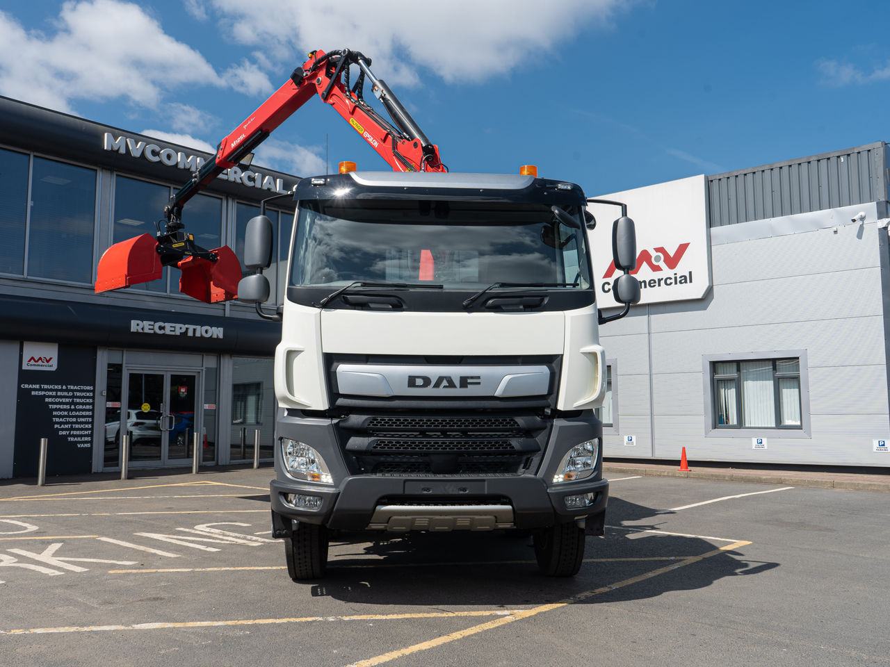 DAF CF 450 Tipper Grab with Palfinger Epsilon crane for Sale and Hire ...
