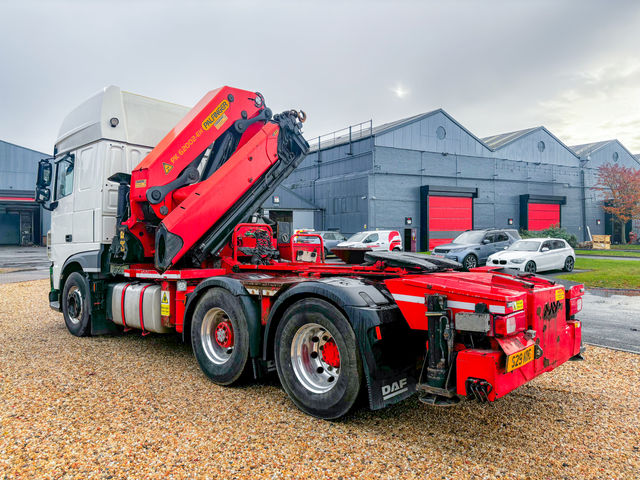 DAF XF 510 Tractor Unit with Palfinger crane for Sale and Hire | MV ...