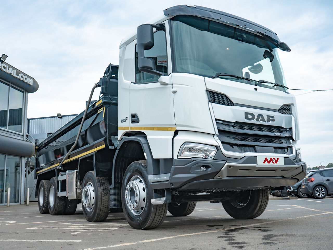 DAF FAN XD450 Tipper with - crane for Sale and Hire | MV Commercial ...