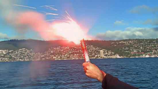 Visual Distress Signals at Sea: SOLAS & International Rules