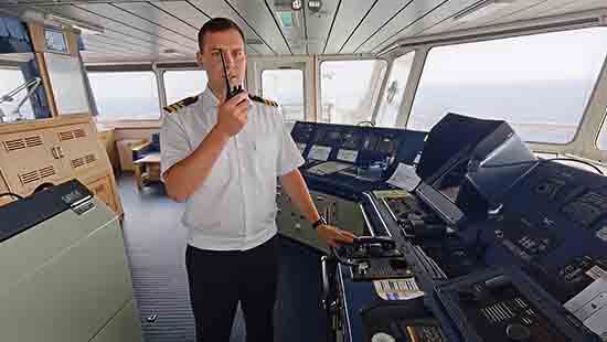 Marine VHF Channel Guide: Frequencies & Radio Protocols