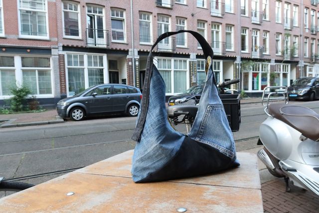 De Steek: Hip en gezellig naaicafé en naaiwinkel | COSH!