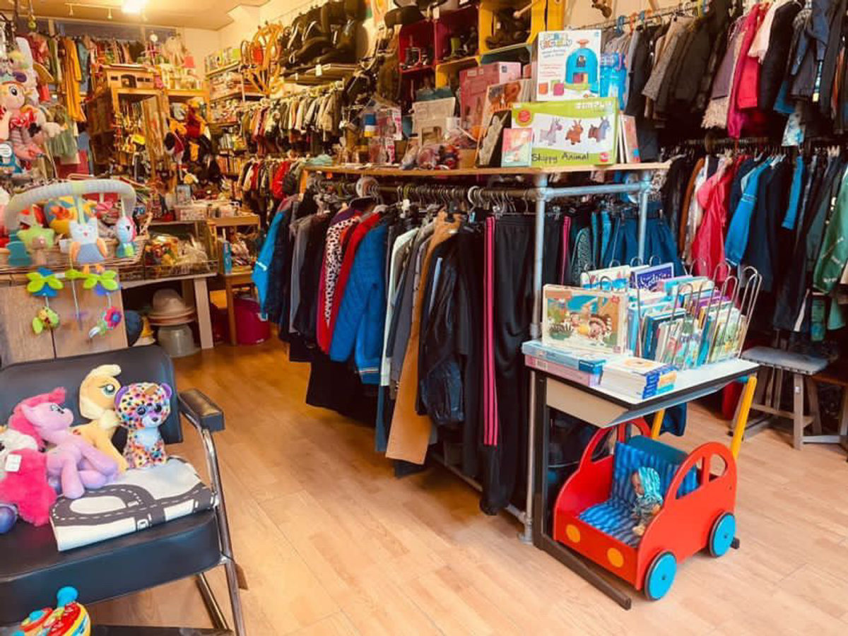 JunJun: second-hand children's clothing and toys in… | COSH!