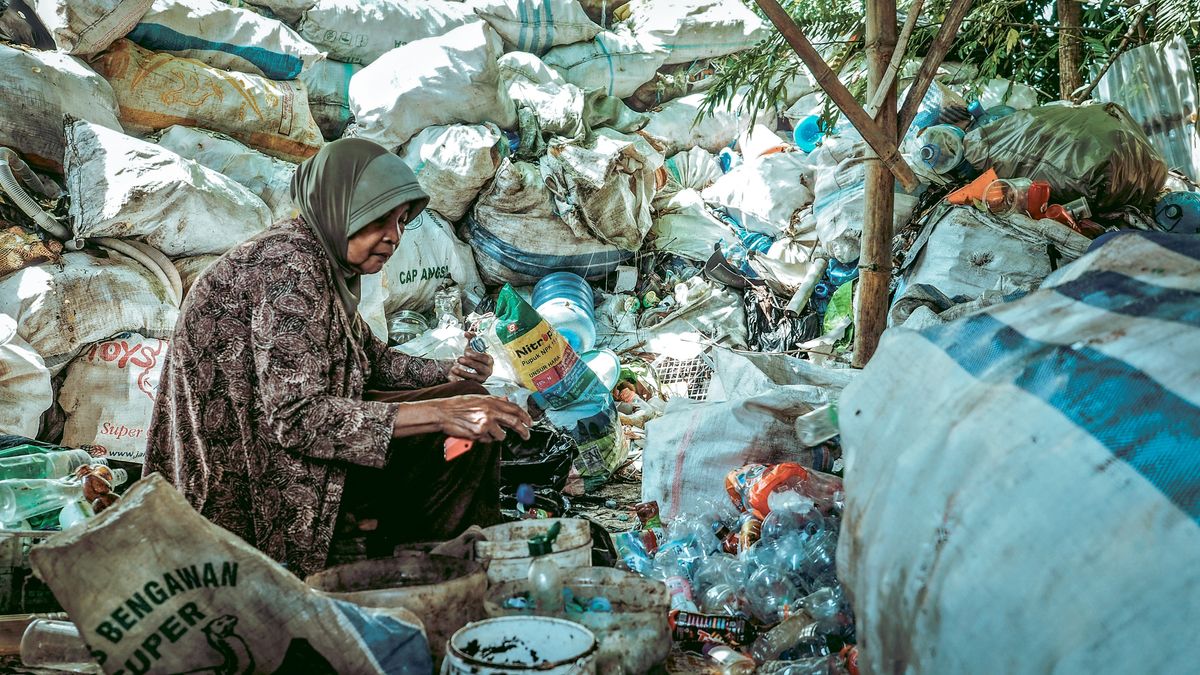 Textile Recycling in Germany: Challenges and Implications | COSH!