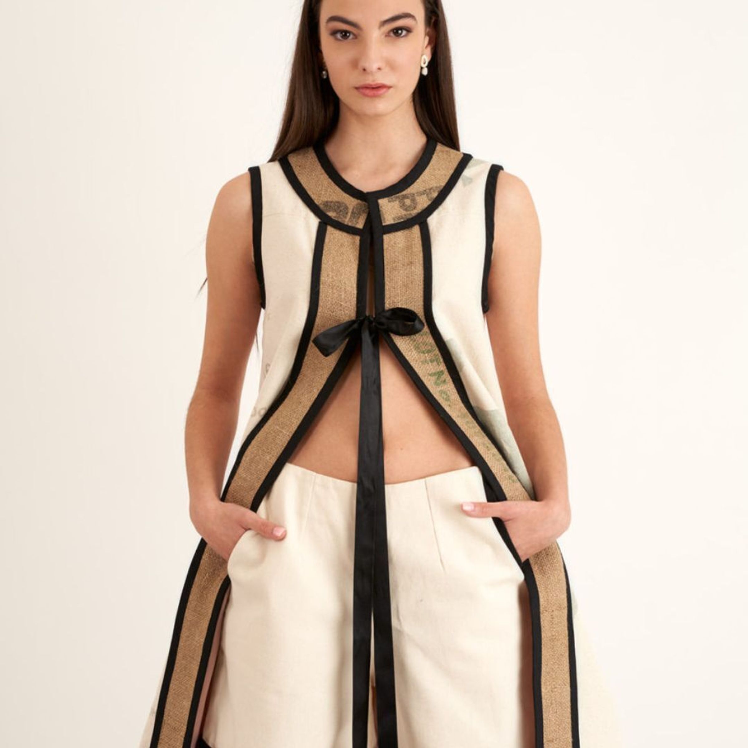 Sylvia Calvo BCN: Modern fashion from circular materials. | COSH!