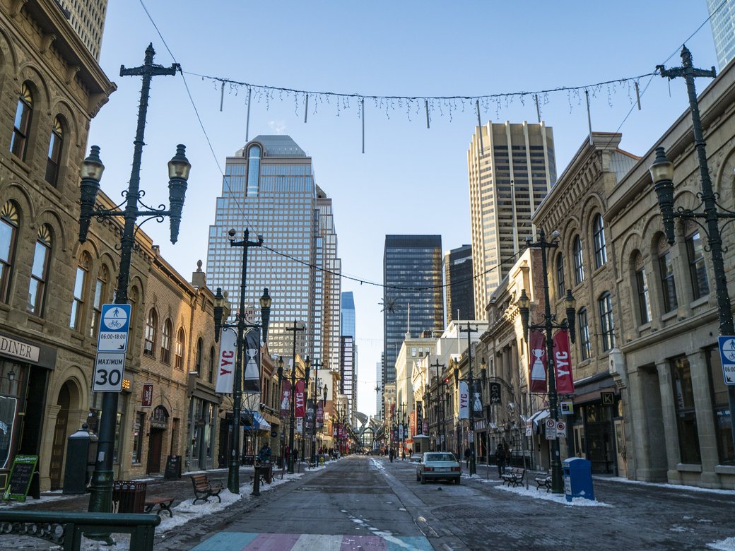 Best Hotel for Country Thunder Alberta | Alt Hotel Calgary East Village