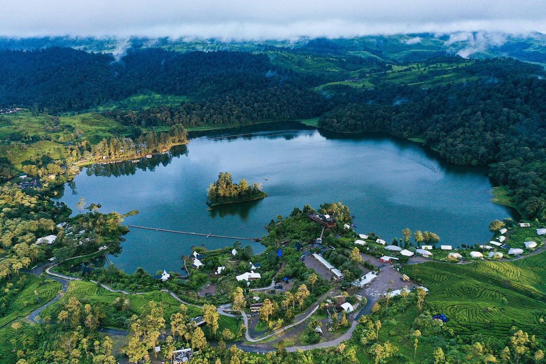 10 Tempat Wisata Alam di Bandung Buat Healing Anti Pusing - Nibble
