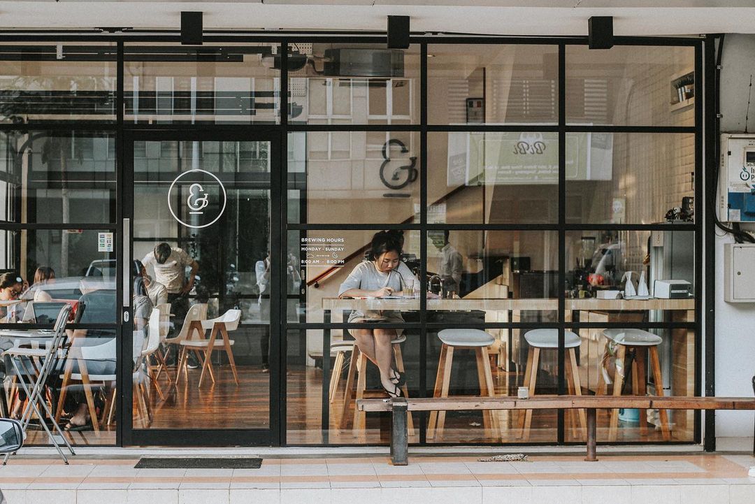 10 Coffee Shop Alam Sutera 2022 yang Cozy Buat Hangout - Nibble