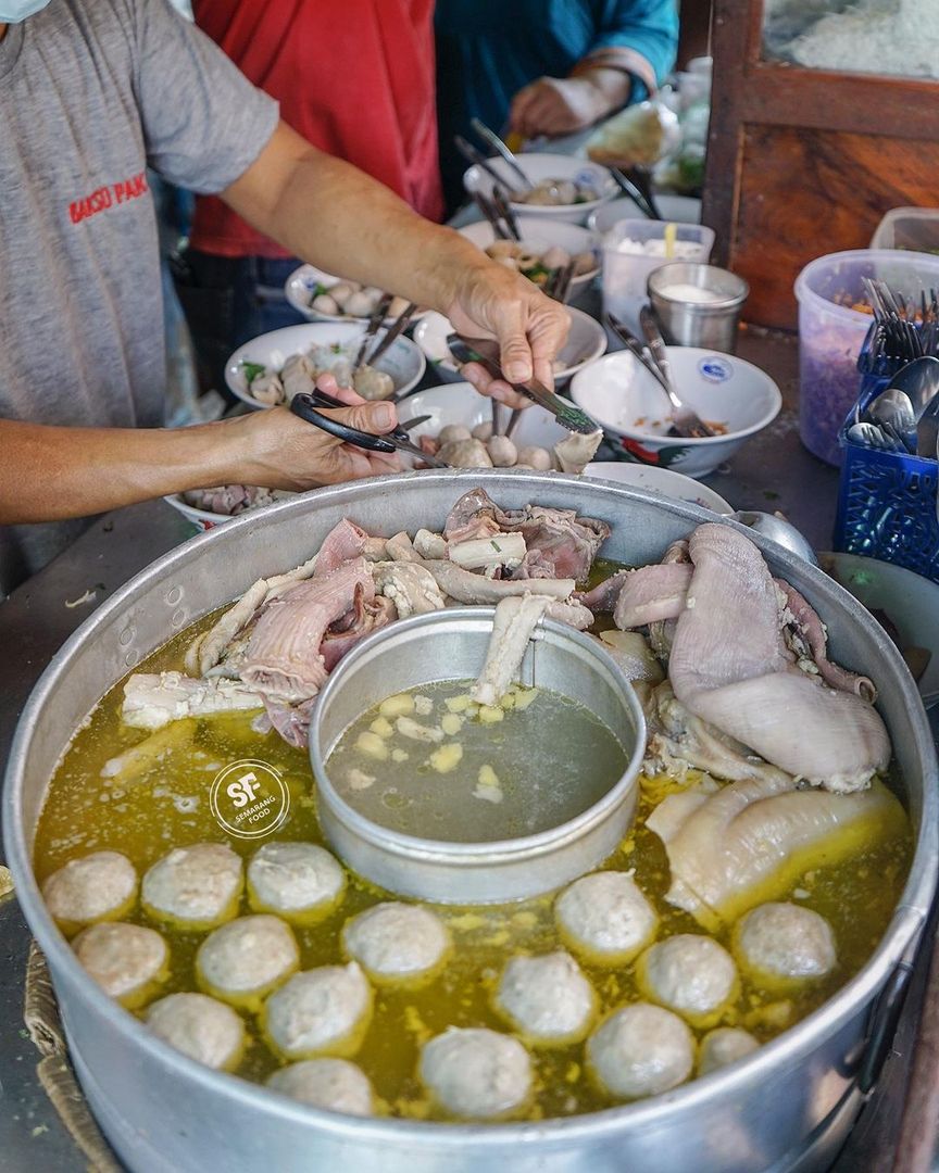 10 Tempat Makan Bakso Enak di Semarang, Awas Ketagihan! - Nibble
