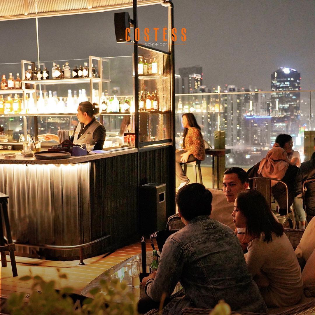 10 Bar 24 Jam Jakarta buat Hangout Sambil Tipsy Gak Kenal Waktu - Nibble