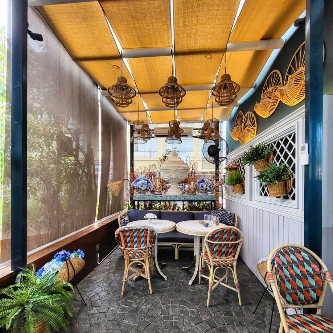10 Cafe di Golf Island PIK, Tempat Nongkrong Kekinian yang Nyaman - Nibble
