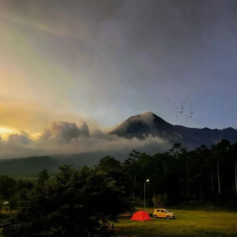 10 Tempat Camping di Jogja, Bisa Adventure Sambil Healing - Nibble