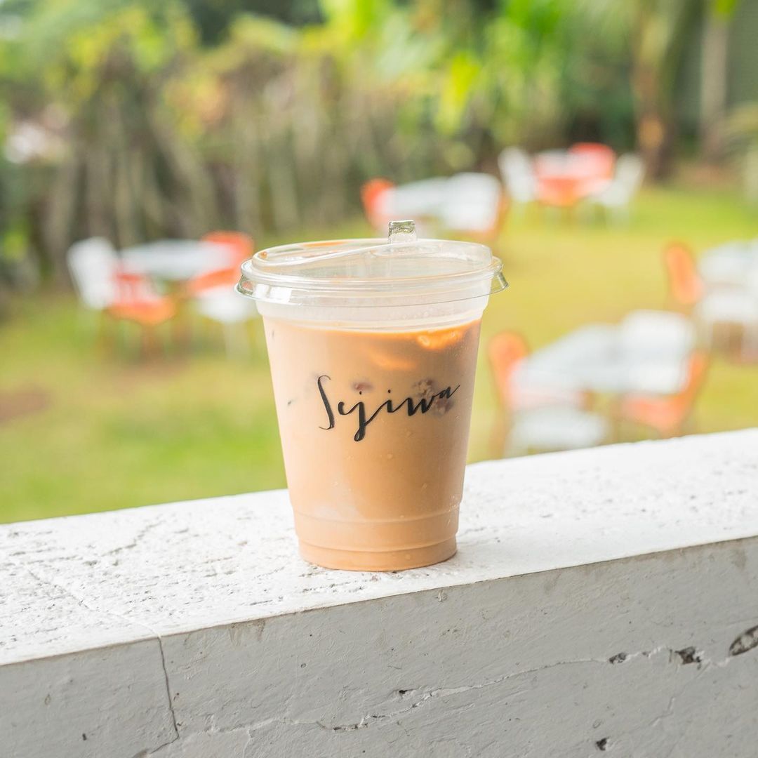 10 Brand Es Kopi Susu Lokal Paling Enak - Nibble