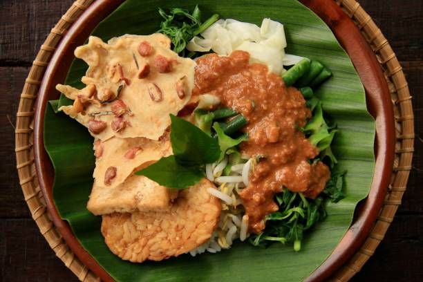 Ini Bedanya Gado-Gado, Karedok, Lotek, Pecel, dan Ketoprak - Nibble