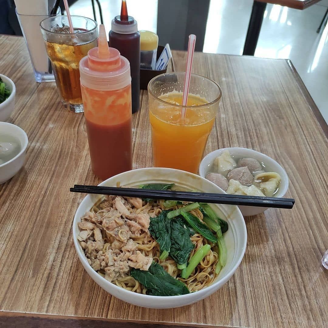 10 Makanan di Pasar Mayestik untuk Isi Perut Selepas Belanja - Nibble