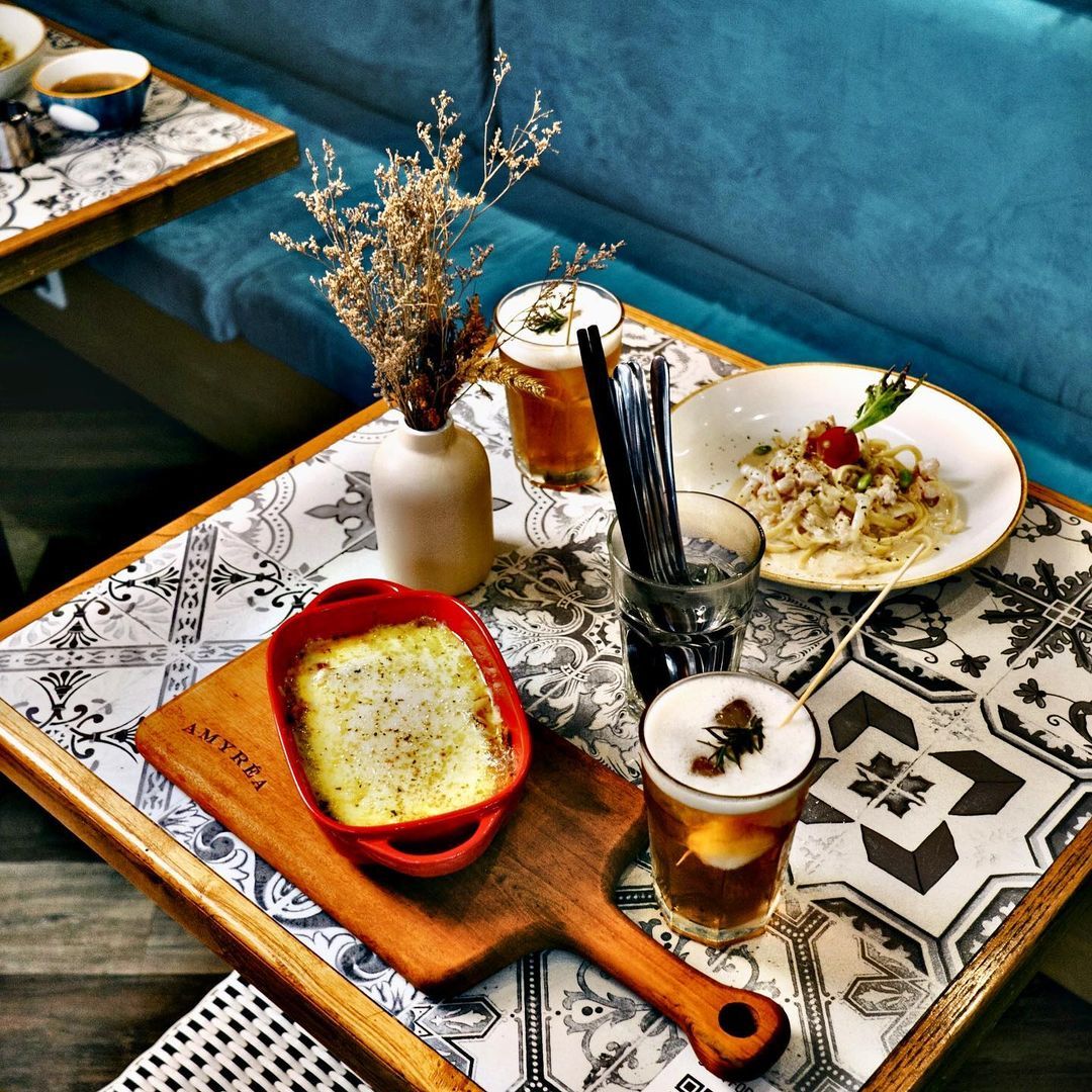 10 Cafe Dekat Stasiun MRT Senayan yang Cozy Buat Meet Up - Nibble