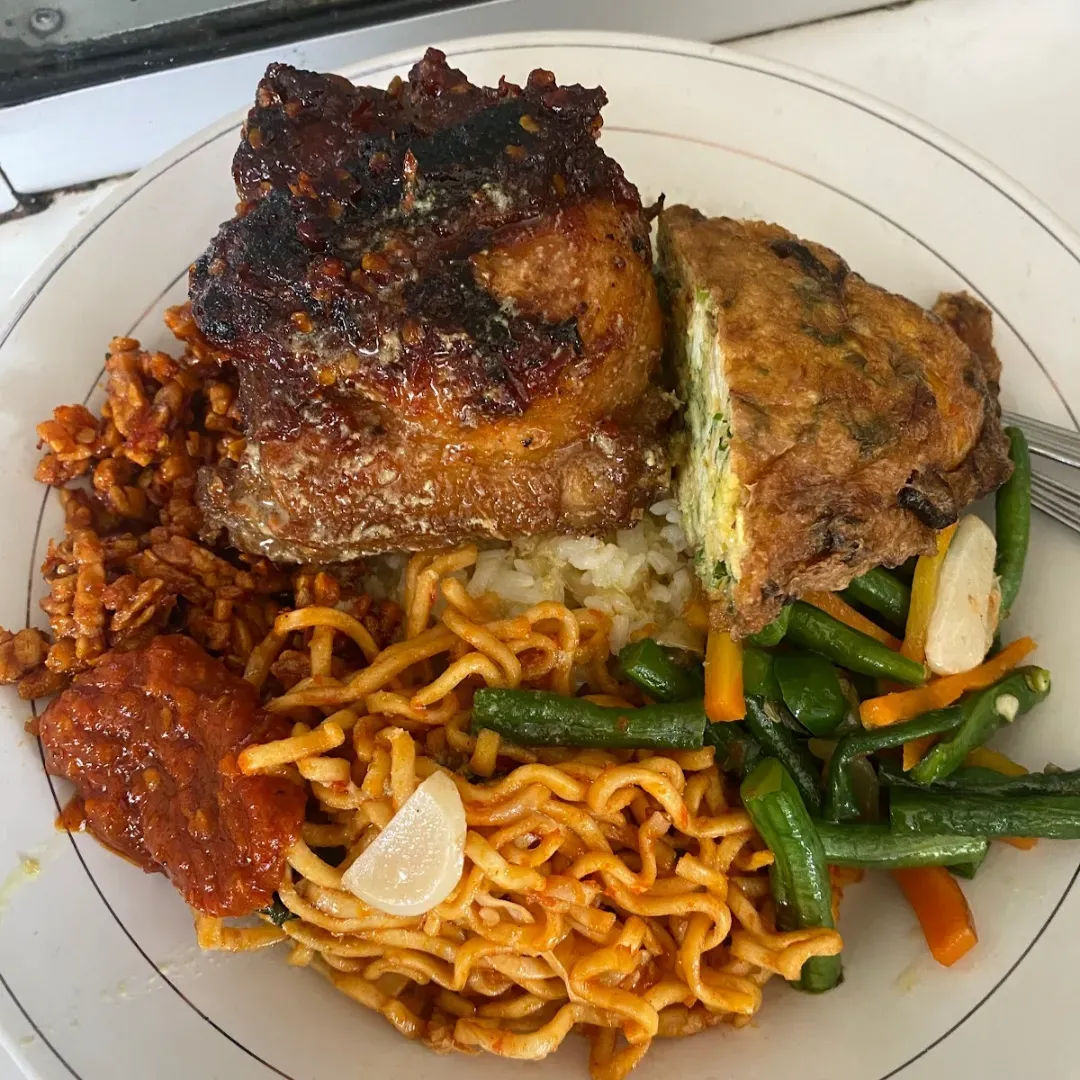 10 Nasi Rames Enak di Jakarta yang Bikin Perut Super Kenyang - Nibble