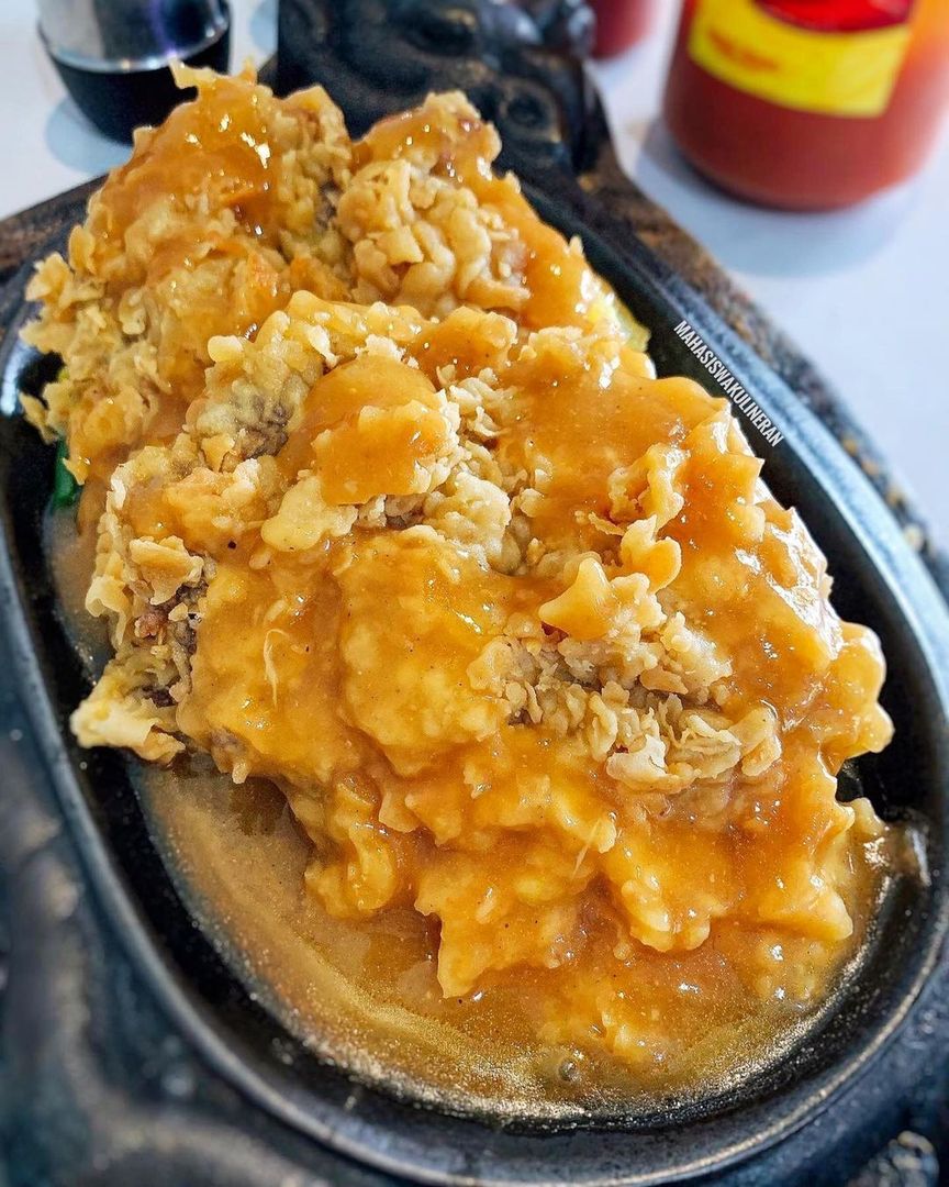 10 Kuliner Enak di Pujasera Blok S, Legendaris dan Murah Meriah - Nibble