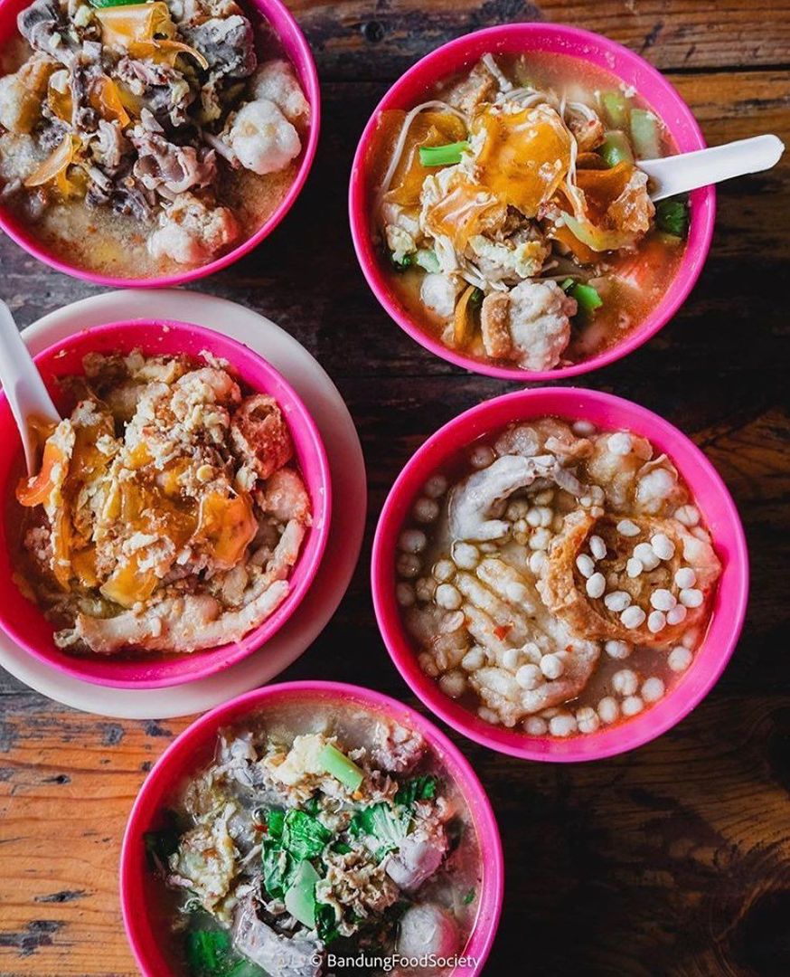 10 Seblak Paling Enak di Bandung. Seuhah dan Raos Pisan! - Nibble