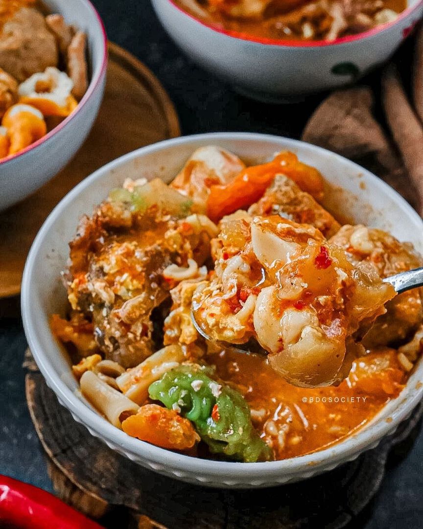 10 Seblak Paling Enak di Bandung. Seuhah dan Raos Pisan! - Nibble