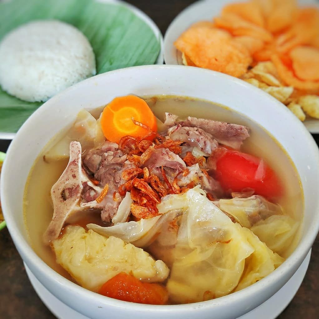 10 Tempat Makan Sop Buntut Enak di Jakarta. Bikin Laper! - Nibble