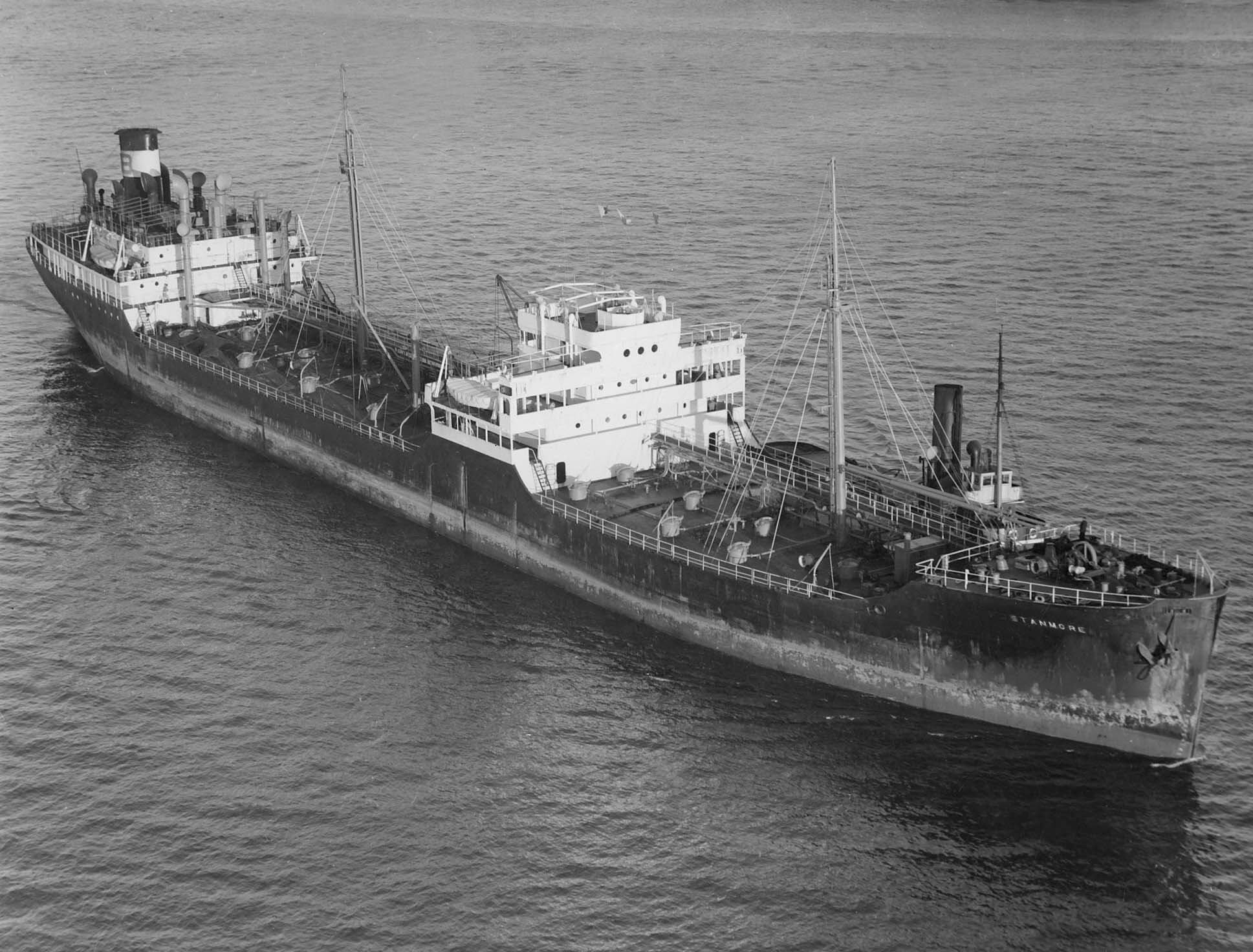 History of oil transportation at sea