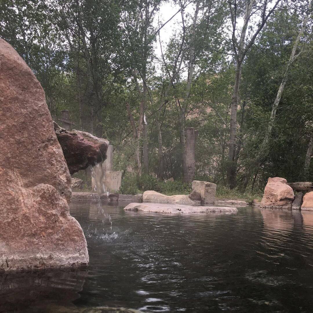 27 Amazing New Mexico Hot Springs and Mineral Baths (New Photos)