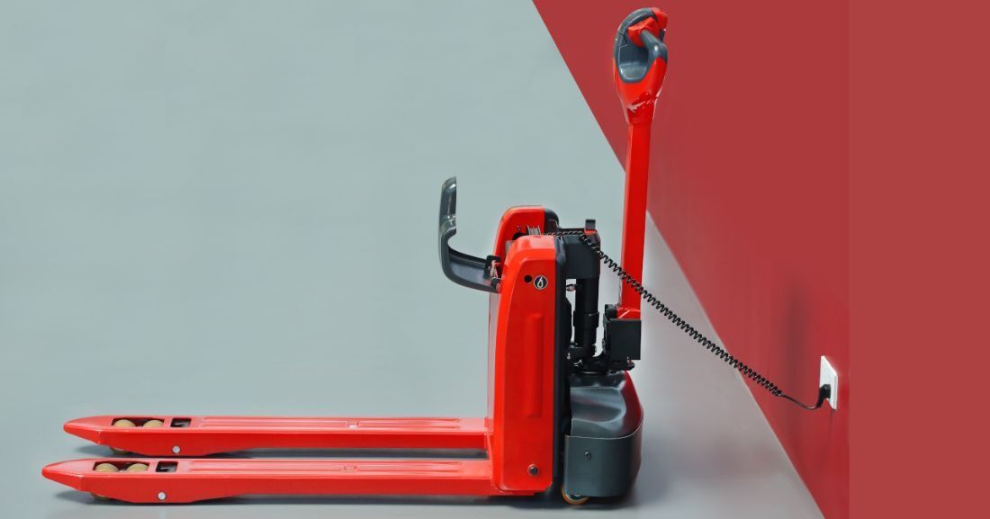 Linde Lithium-ION Electric Powered Pallet Truck by Linde Material Handling