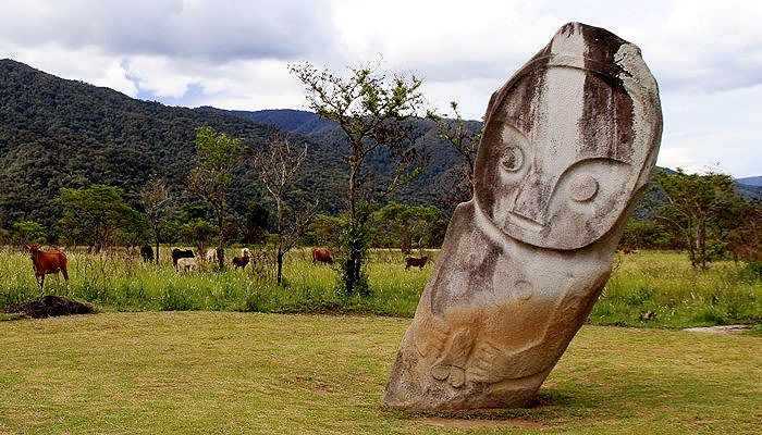 Pesona Situs Megalitikum Lembah Bada Sulawesi Tengah