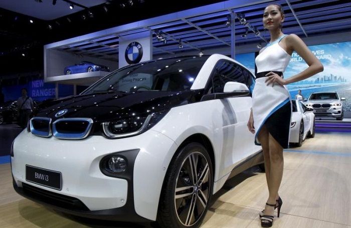Tahun 2020-2025 BMW Produksi Massal Mobil Listrik 12 Model