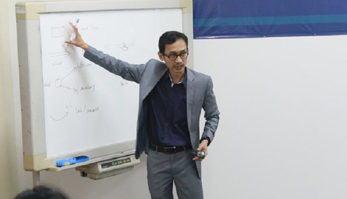 Pengamat Ekonomi UI: Pembangunan Infrastruktur Tak Miliki Multiplier ...