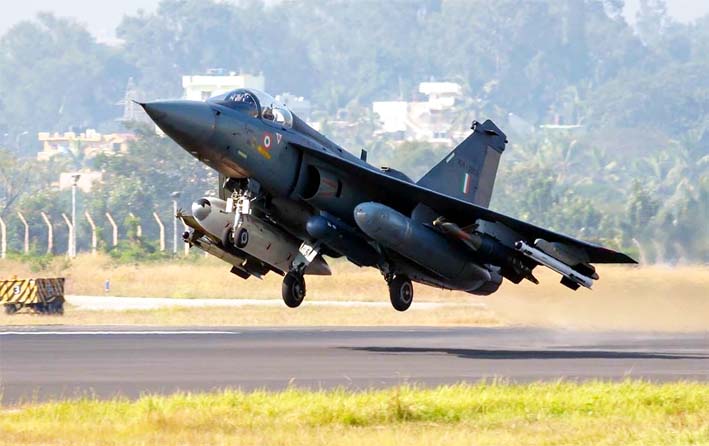 India Buat Pesawat Tempur 100% Teknologi Dalam Negeri