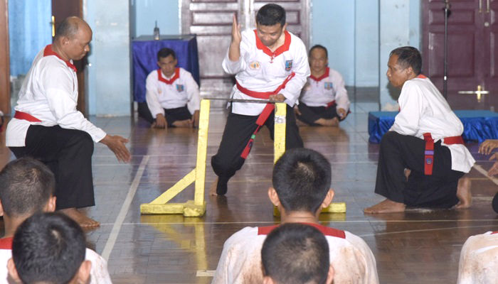 Cabang Khusus Merpati Putih Dharma Wiratama Seskoal Terima 142 Anggota ... Cabang Khusus Merpati Putih Dharma Wiratama Seskoal Terima 142 Anggota ...