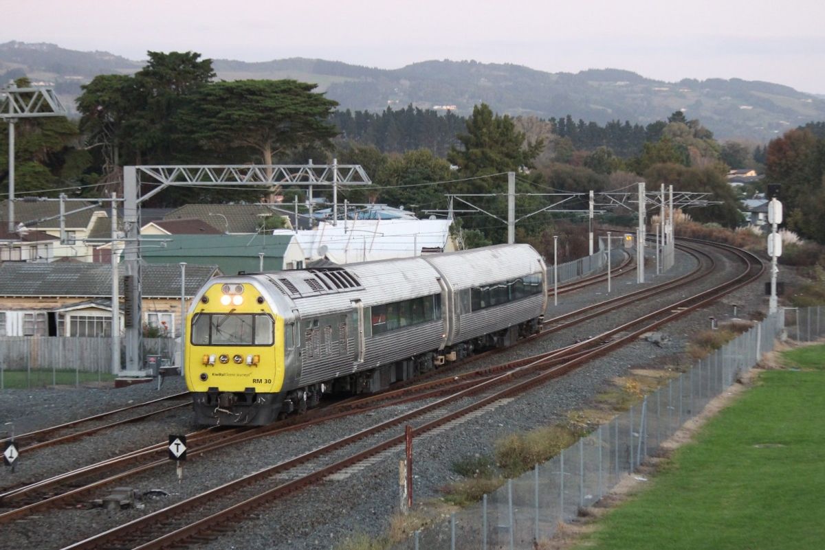 Photos - Pukekohe Travel Tour - nzrailphotos.co.nz