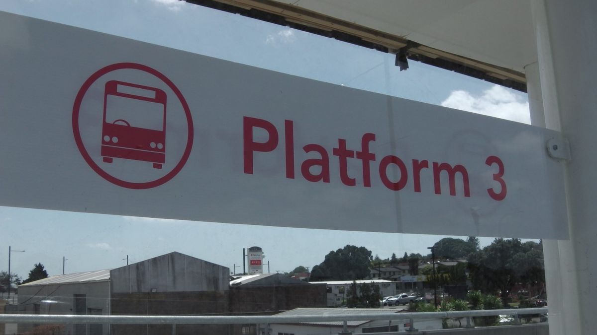 Photos - Panmure Interchange opening - nzrailphotos.co.nz