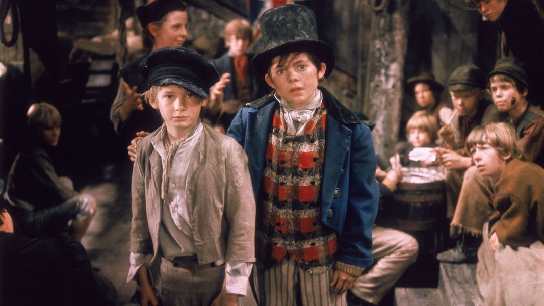 Oliver!(1968) | Winner of 5 Awards | Awards Box