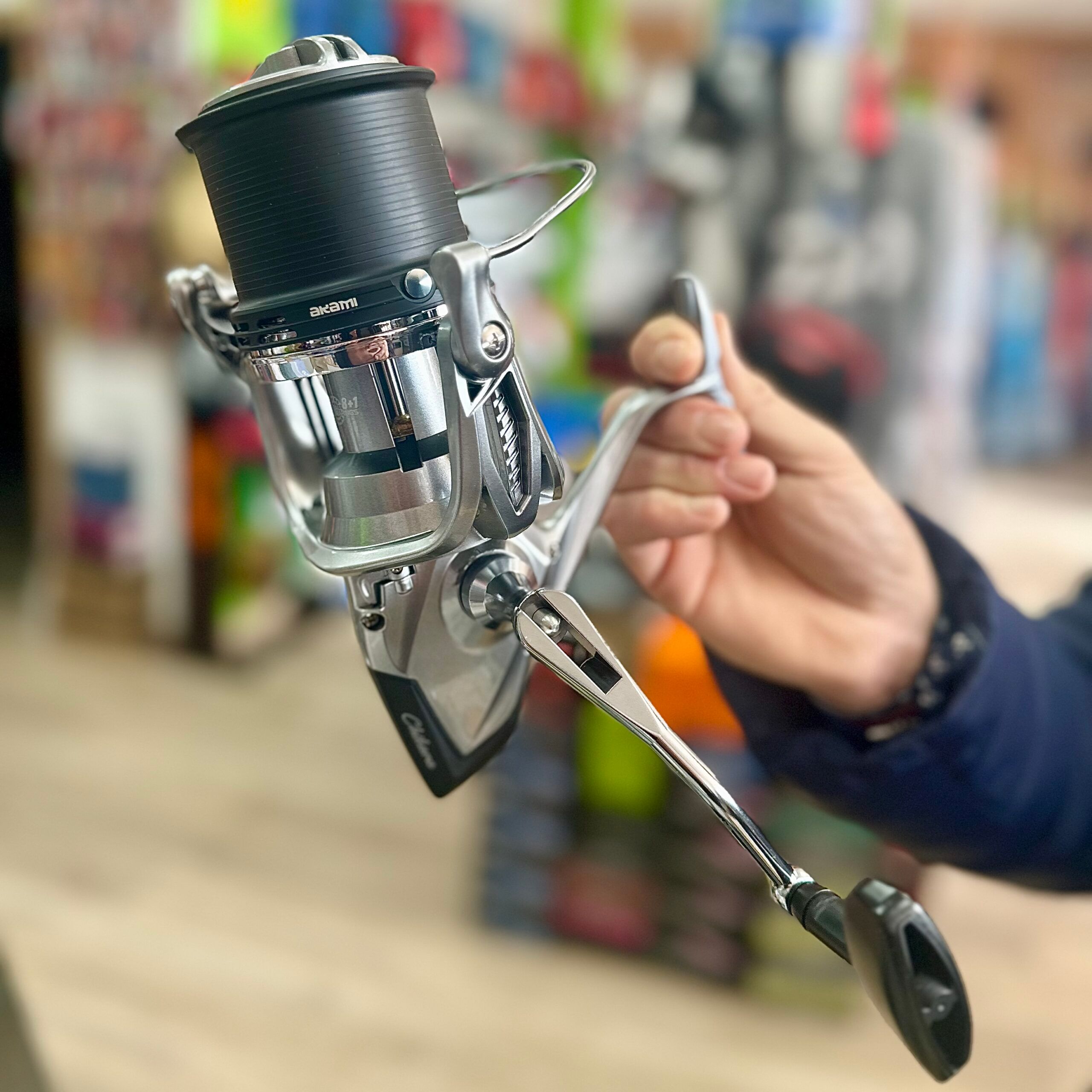 Carrete Akami CHIKARA - Pescaracing