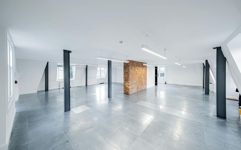 Serviced Offices in Moorgate, London | All-Inclusive from £4/desk/mo