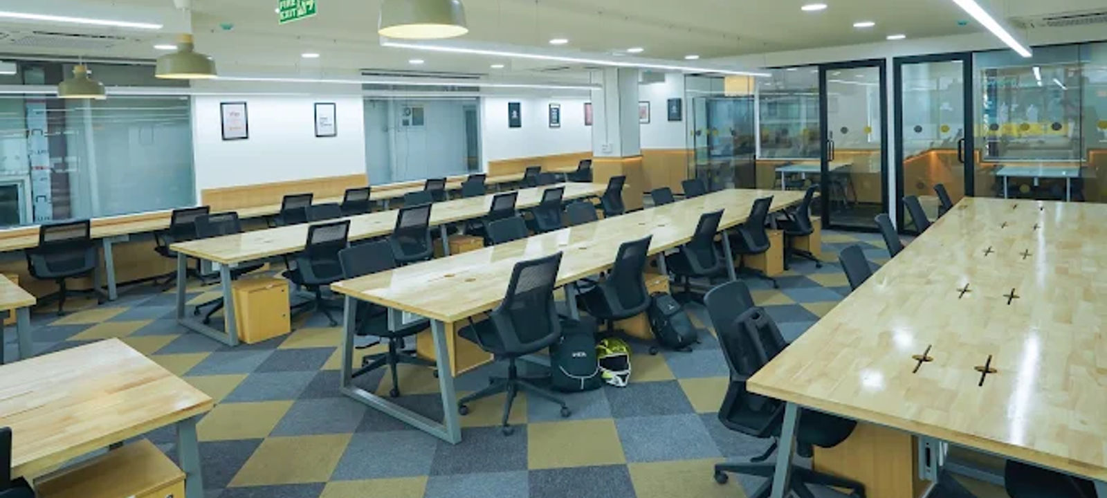 5 Person Coworking Space at #18 /19, Gns Towers Hosur Main Road ...