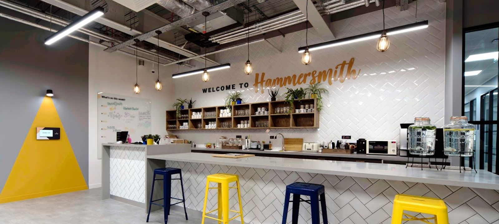21 Person Private Office at 174 Hammersmith Road, Hammersmith | Office Hub
