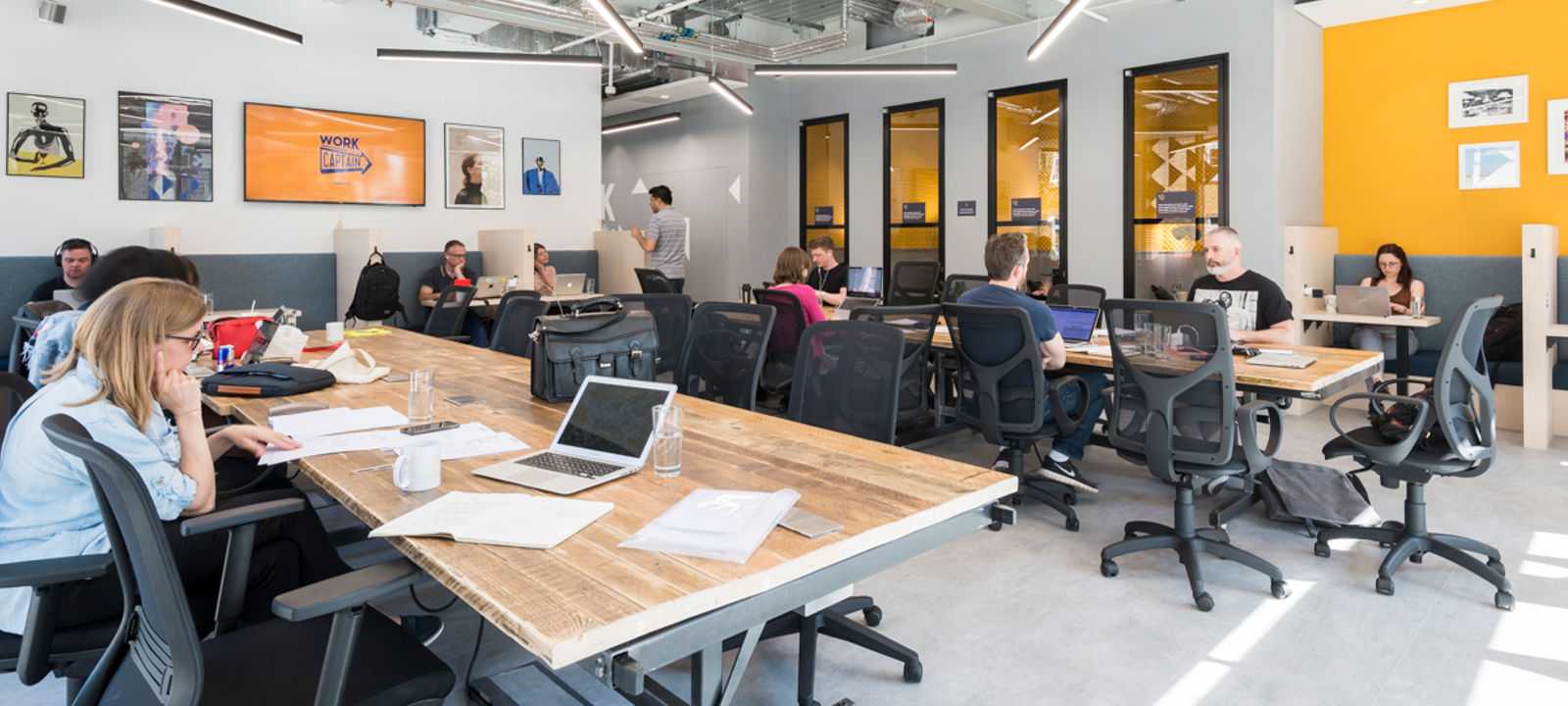 18 Person Enterprise Office at 174 Hammersmith Road, Hammersmith ...