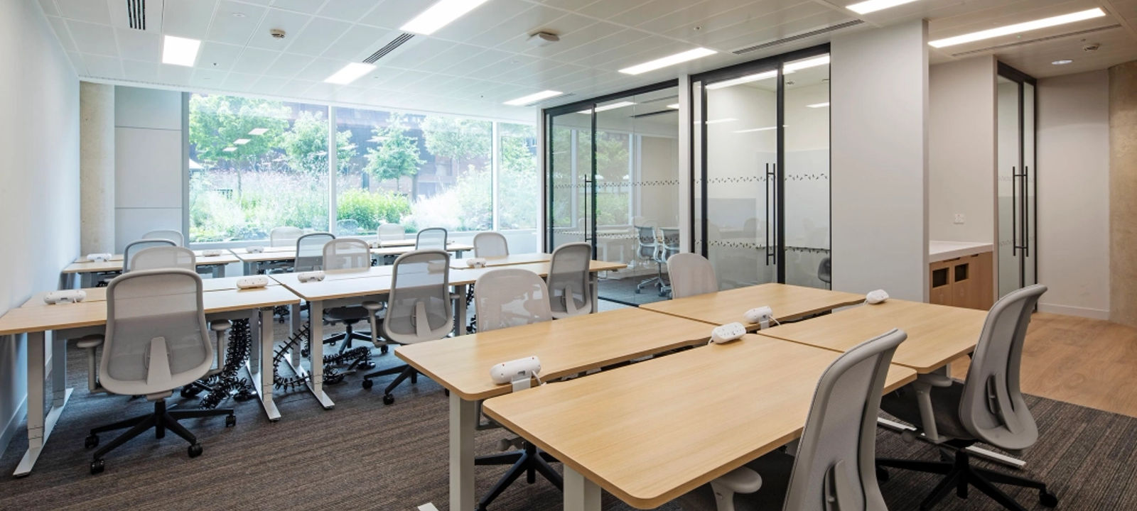 40 Person Private Office at 245 Hammersmith Road, Hammersmith | Office Hub
