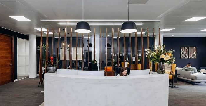 24 Person Enterprise Office at 9 George Square, Glasgow | Office Hub