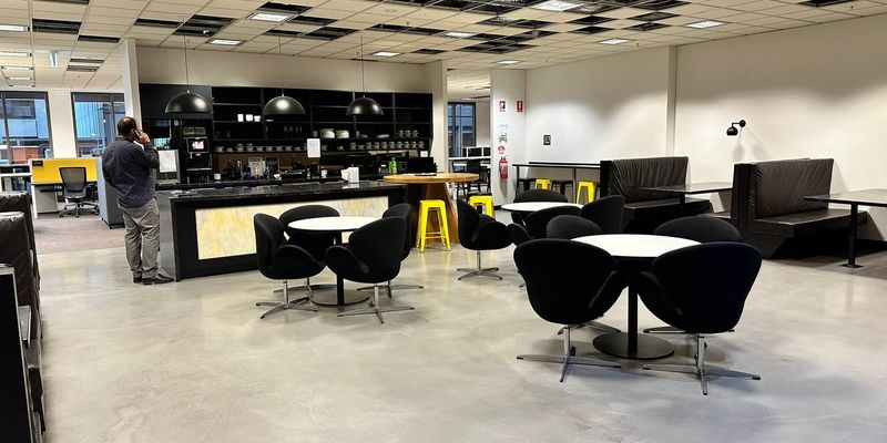 10 Person Coworking Space at 333 Collins Street, Melbourne | Office Hub