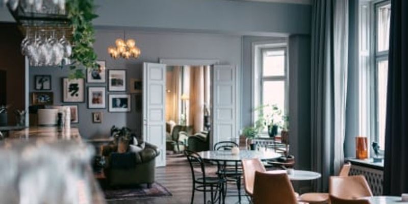 2 Person Private Office at Stamford Road, City Hall | Office Hub