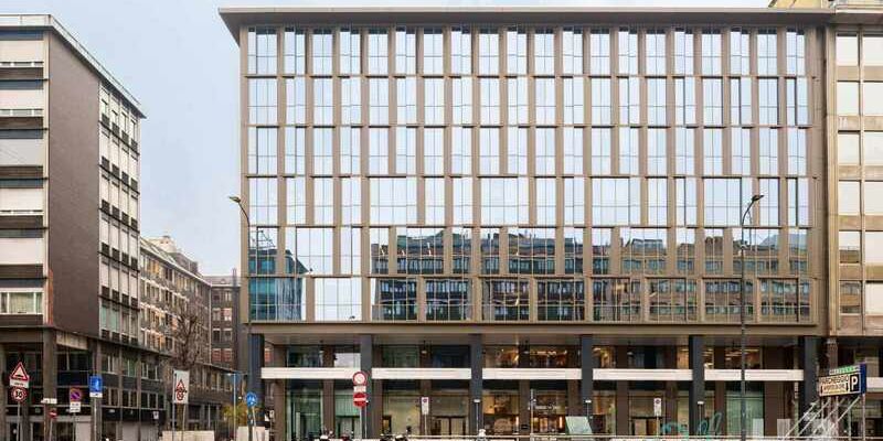 Office Space for Rent at Via Vittor Pisani, 15 | Office Hub