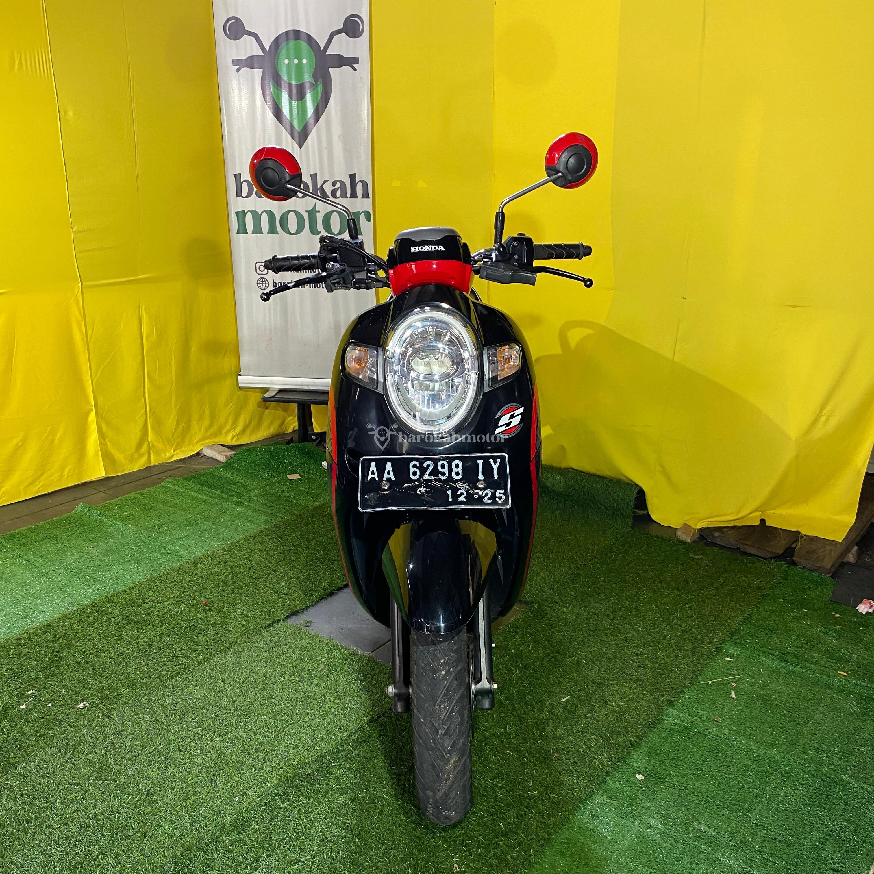 SCOOPY SPORTY 2020 - Barokah Motor Bekas Magelang