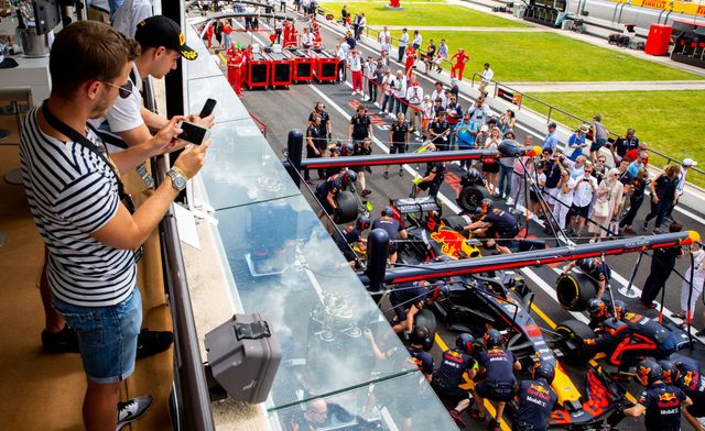 F1 Experiences | The Ultimate F1 Packages - P1 Travel